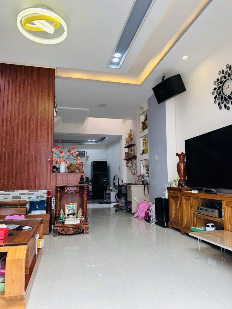 NGAY TRƯỜNG ĐẠI HỌC CÔNG NGHIỆP THỰC PHẨM - LÊ TRỌNG TẤN - 64M2 - 3 ...