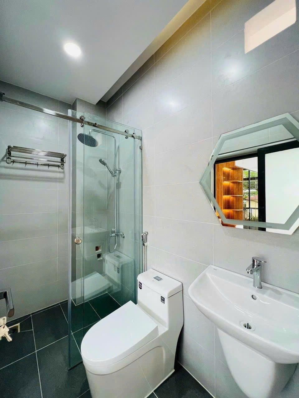 Bán nhà ngay GiGa Mall Thủ Đức 68m2 giá 4 tỷ 550 triệu đường số 22 ...