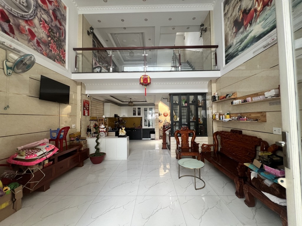 Nhà đẹp ở ngay đường Bến Lội - Khu dân trí cao - Tiện ích hoàn hảo