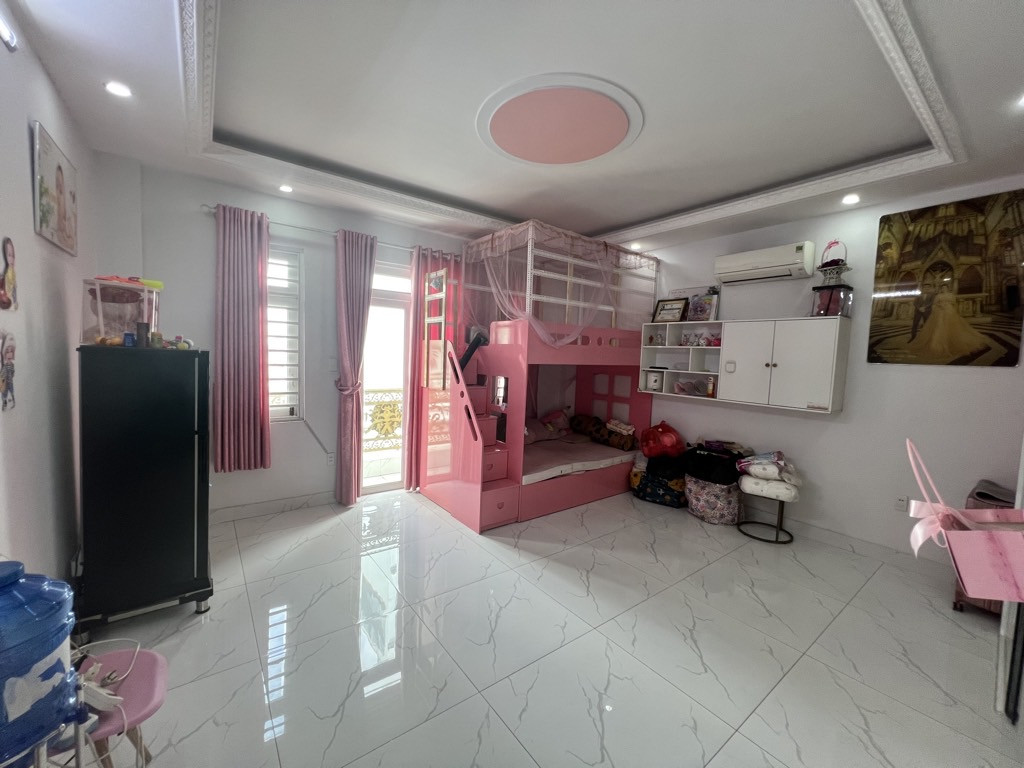 Nhà đẹp ở ngay đường Bến Lội - Khu dân trí cao - Tiện ích hoàn hảo