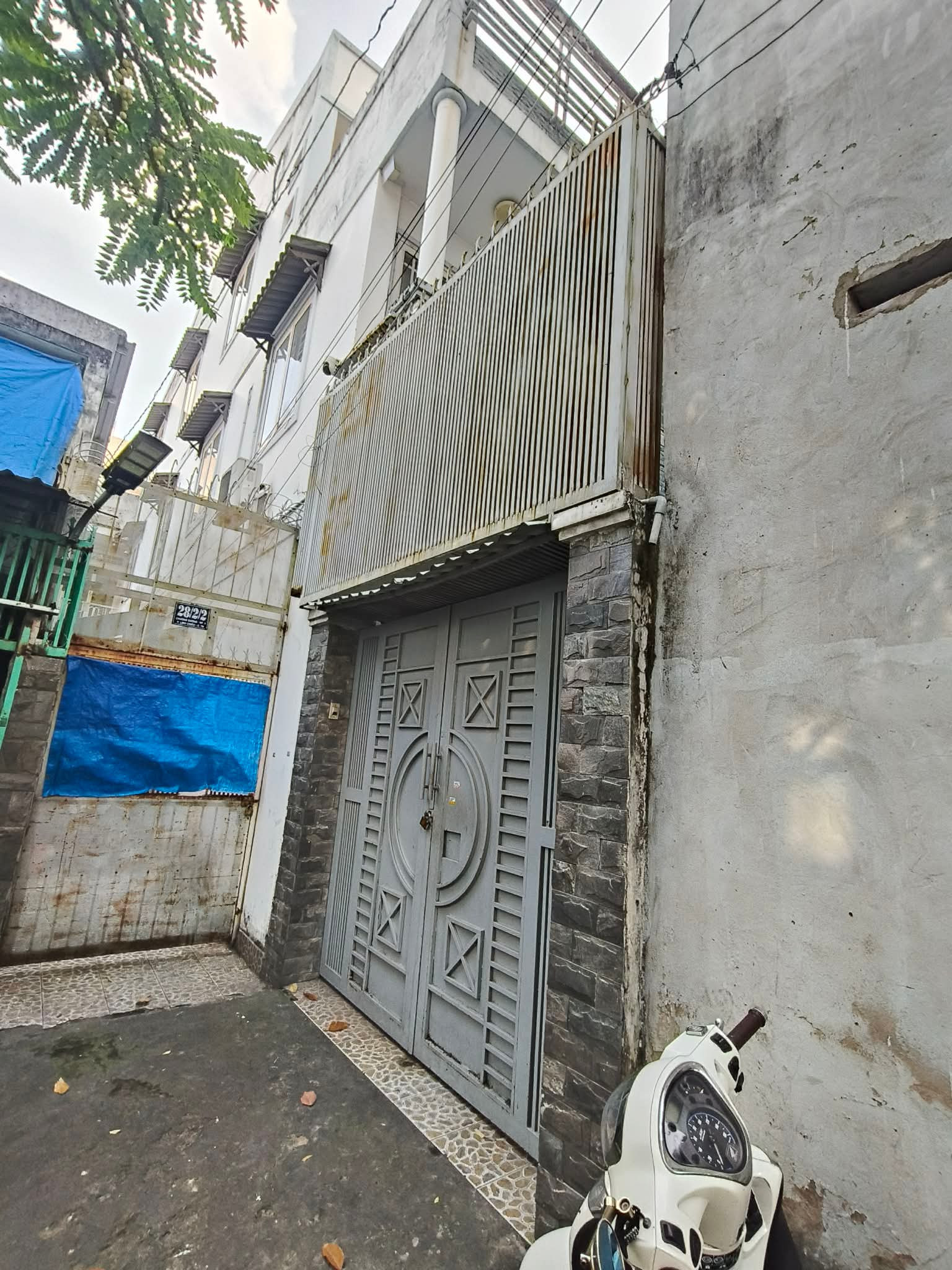 Nhà ở trung tâm quận thủ đức. Khu dân đông đúc