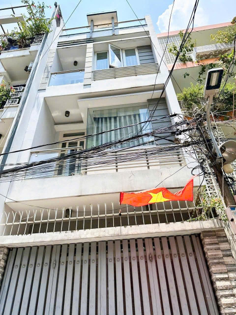 SIÊU PHẨM NHÀ 3 TẦNG CÓ SÂN THƯỢNG, HẺM OTO TRUNG TÂM QUẬN 2 GẦN BV LÊ ...