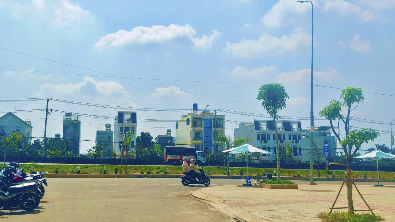 Bán đất 100m² full thổ cư đối diện công viên 2.7ha, đường 15m nối D15 ...