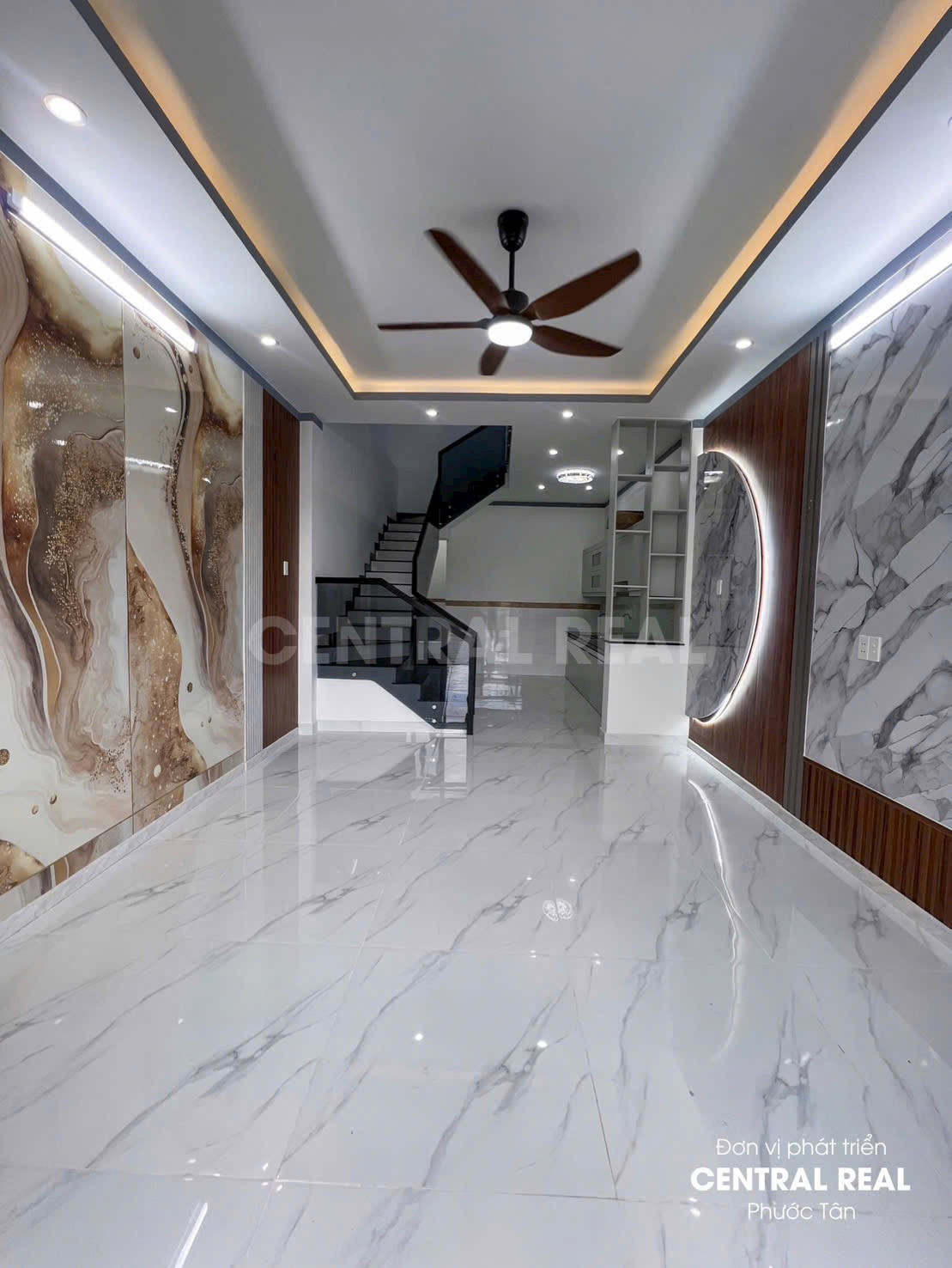 Anh Chị Đang Làm Việc Gần Cổng 11, gần KDL Sơn Tiên hay Long Thành đừng ...