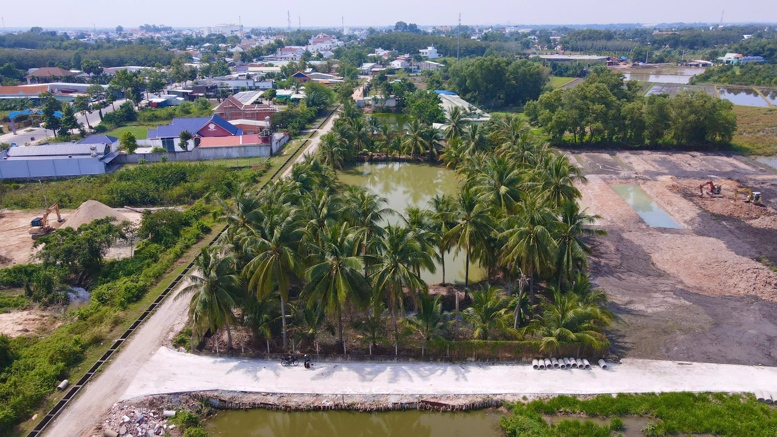 1 Lô duy nhất đất vườn 1627m2 sẵn 100m2 thổ cư ngay Hùng Vương, Gò Dầu ...