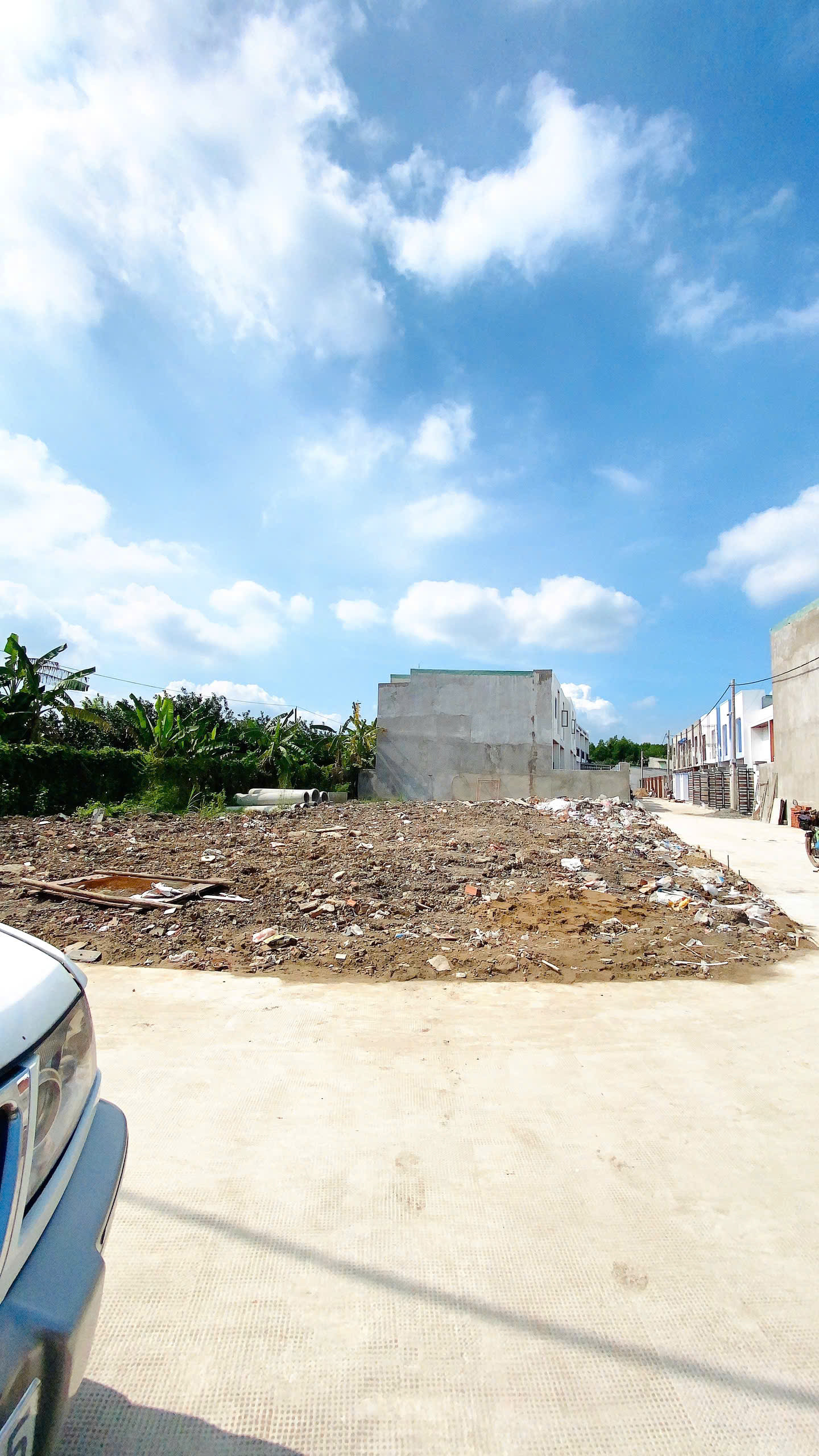 BÁN 3 LÔ ĐẤT GIÁ NHỈNH TỶ SỔ CÓ SẴN,ĐƯỜNG THÔNG RẤT ĐẸP. GIÁ ĐẦU TƯ