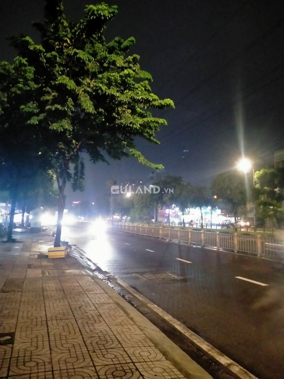 Nhà MTKD đường Kinh Dương Vương diện tích Khủng