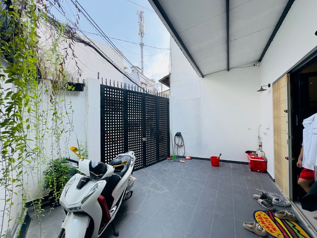 90m2 phù hợp xây mới kinh doanh , nhà phố , CHDV...