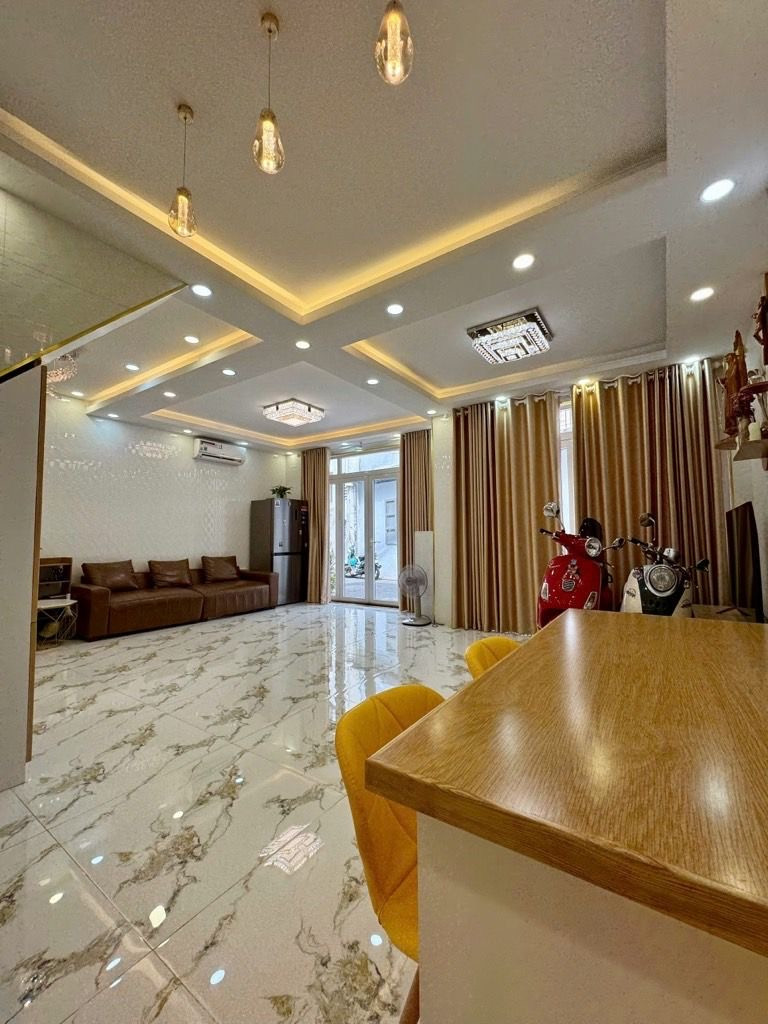 Hạ 300 triệu cần bán gấp nhà gần Võ Văn Kiệt Chủ nhà đi định cư ( 4x15 ...