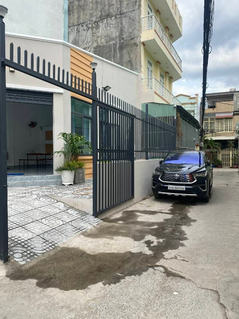 BÁN NHÀ SÁT MẶT TIỀN LÊ TẤN BÊ, 104M2, NGANG BỀ THẾ 13M, XE HƠI ĐỖ CỬA ...