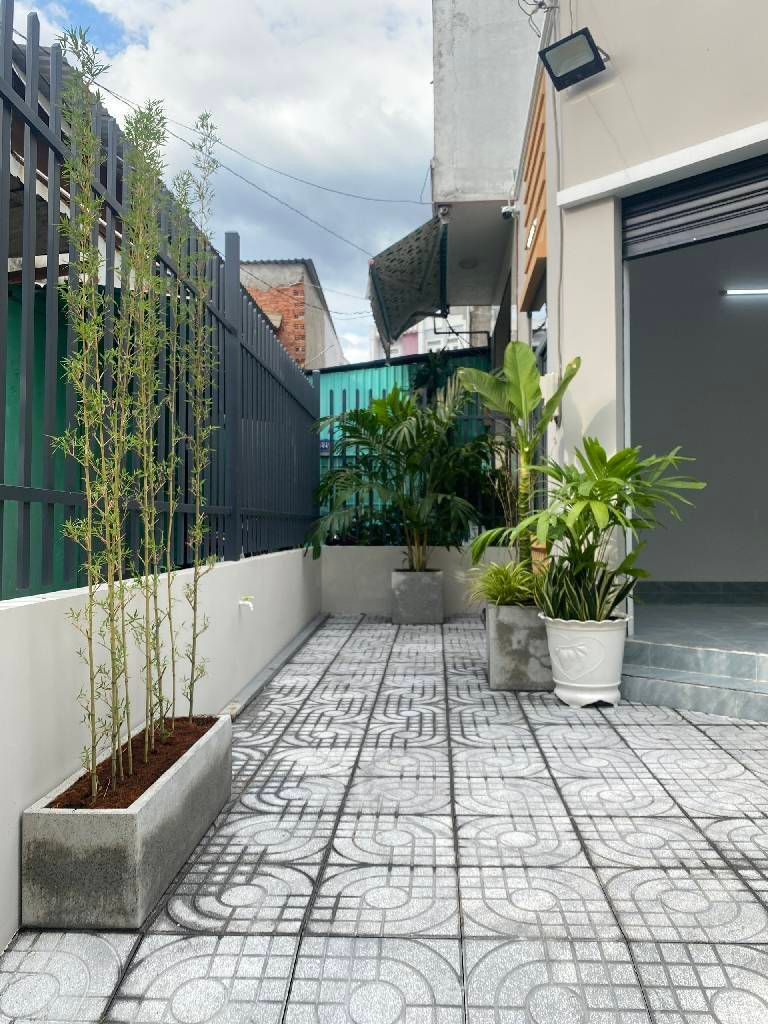 BÁN NHÀ SÁT MẶT TIỀN LÊ TẤN BÊ, 104M2, NGANG BỀ THẾ 13M, XE HƠI ĐỖ CỬA ...