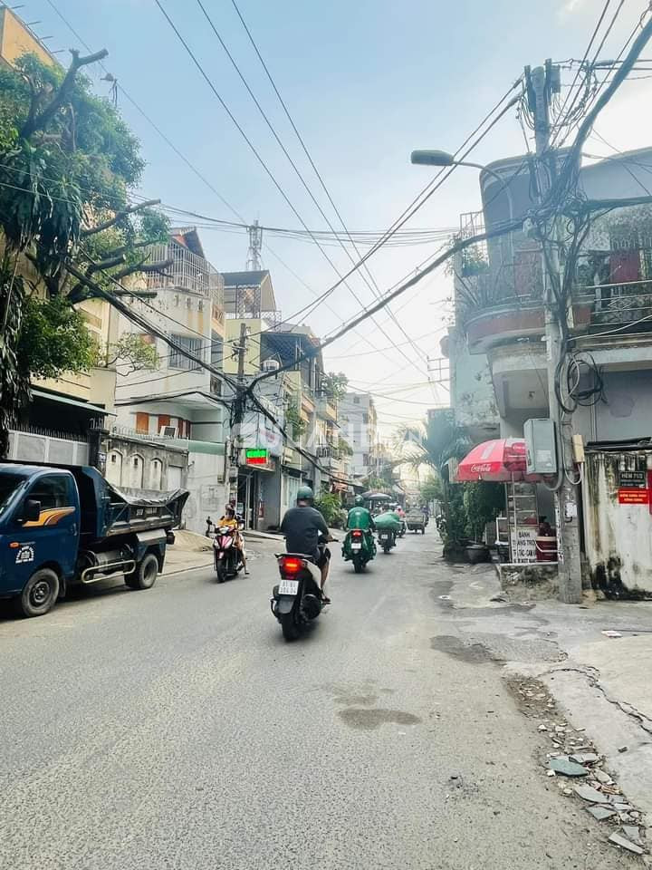 NGAY LÊ VĂN THỌ - 2 TẦNG - SÁT MẶT TIỀN - 23M2 - CHỈ 2.x TỶ.