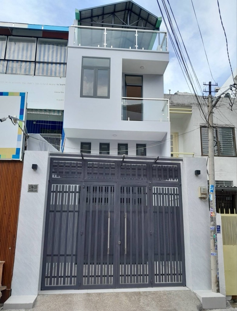 Gấp bán nhà gần các trường đại học lớn, gipas quận 1, bình thạnh