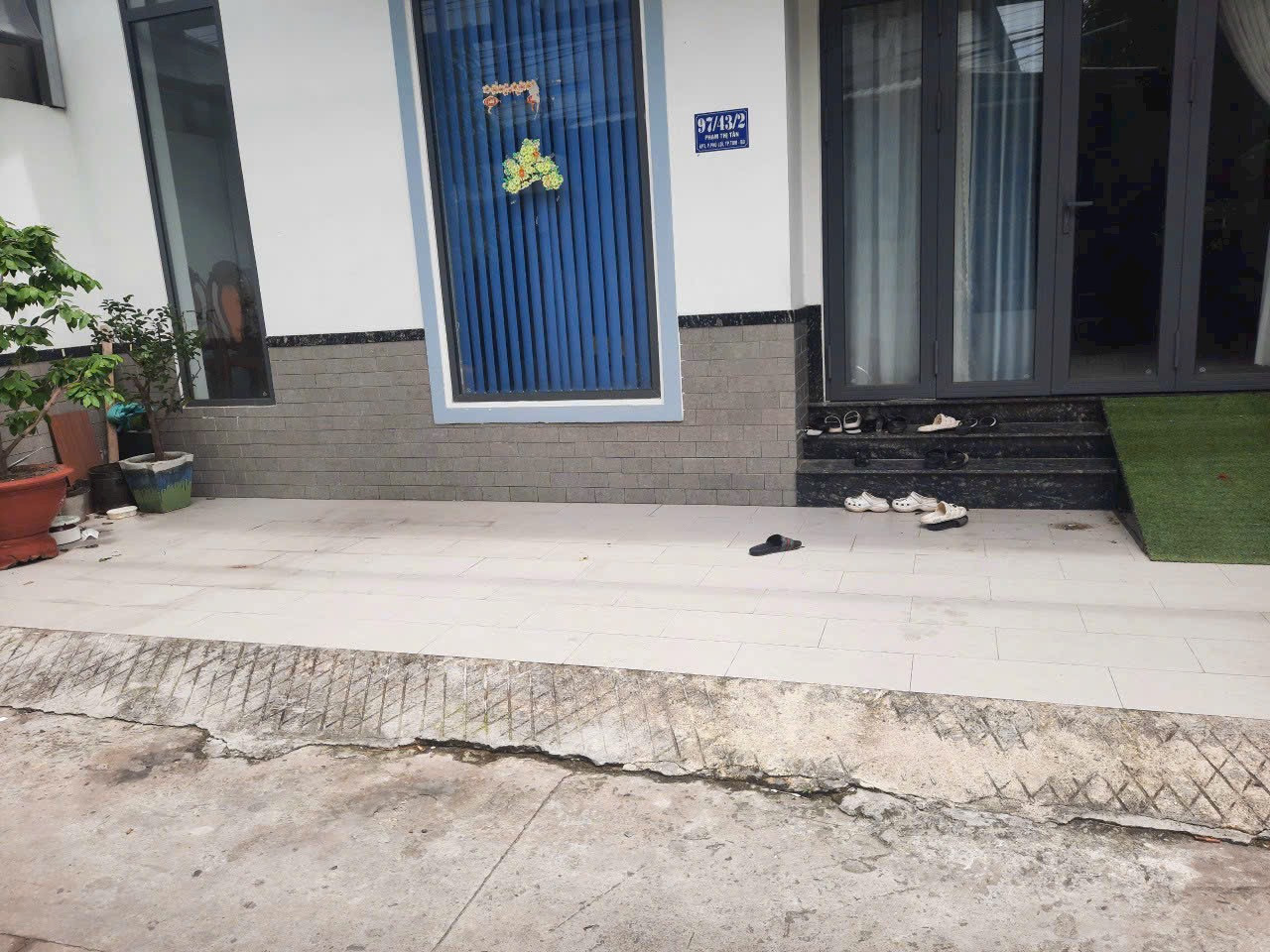 Nhà đẹp 1 trệt 3 lầu Phú Lợi cũ (phường Phú Lợi-TP.HCM) đường oto thông ...