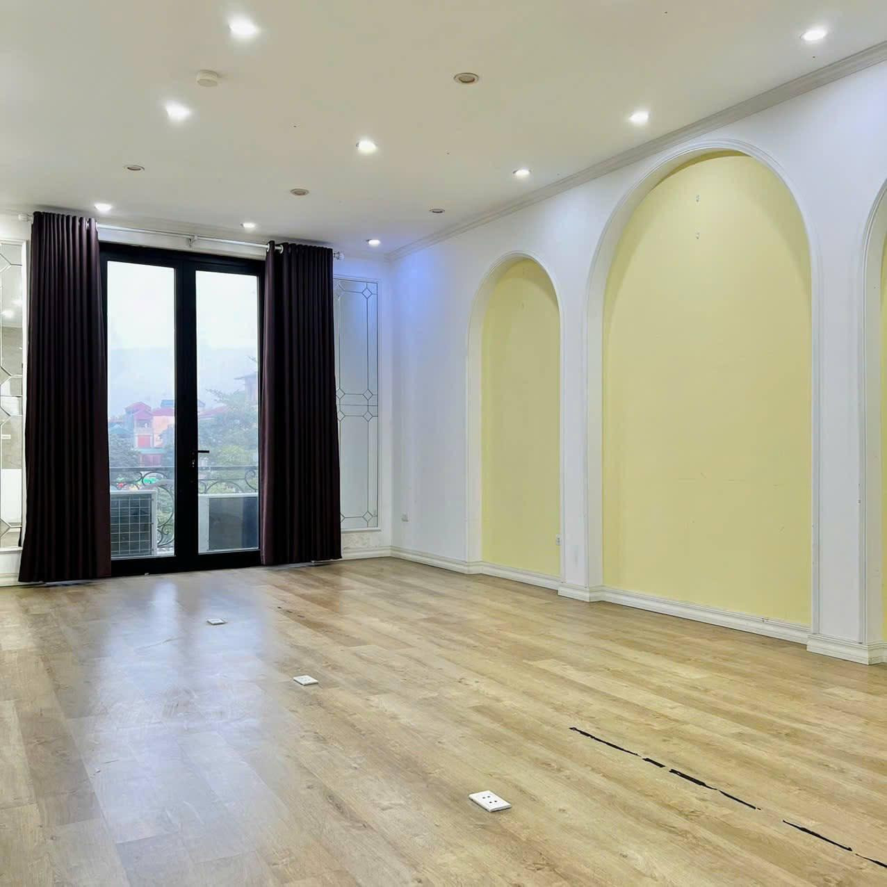 Cho Thuê Văn Phòng Tầng 2 Phố Nguyễn Chánh - Cầu Giấy/ Diện Tích 60M² ...