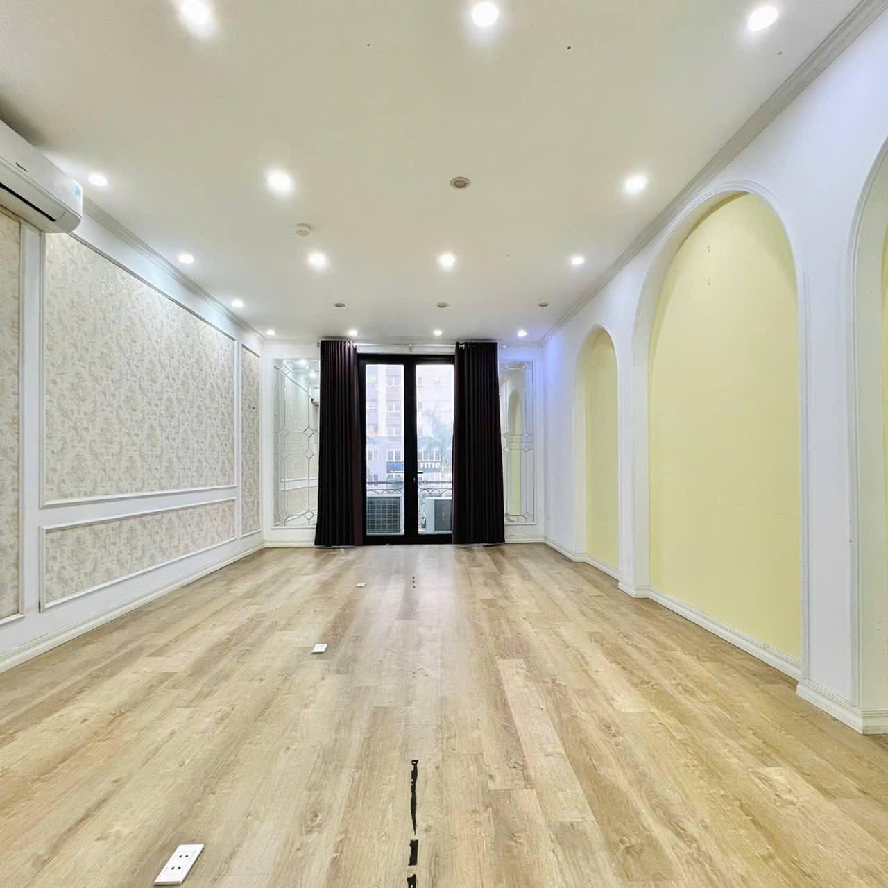 Cho Thuê Văn Phòng Tầng 2 Phố Nguyễn Chánh - Cầu Giấy/ Diện Tích 60M² ...