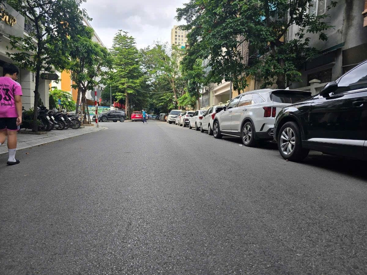 NHÀ PHÂN LÔ 90 NGUYỄN TUÂN – ĐƯỜNG 3 Ô TÔ TRÁNH – ĐỖ CỬA NGÀY ĐÊM – THANG MÁY XỊN