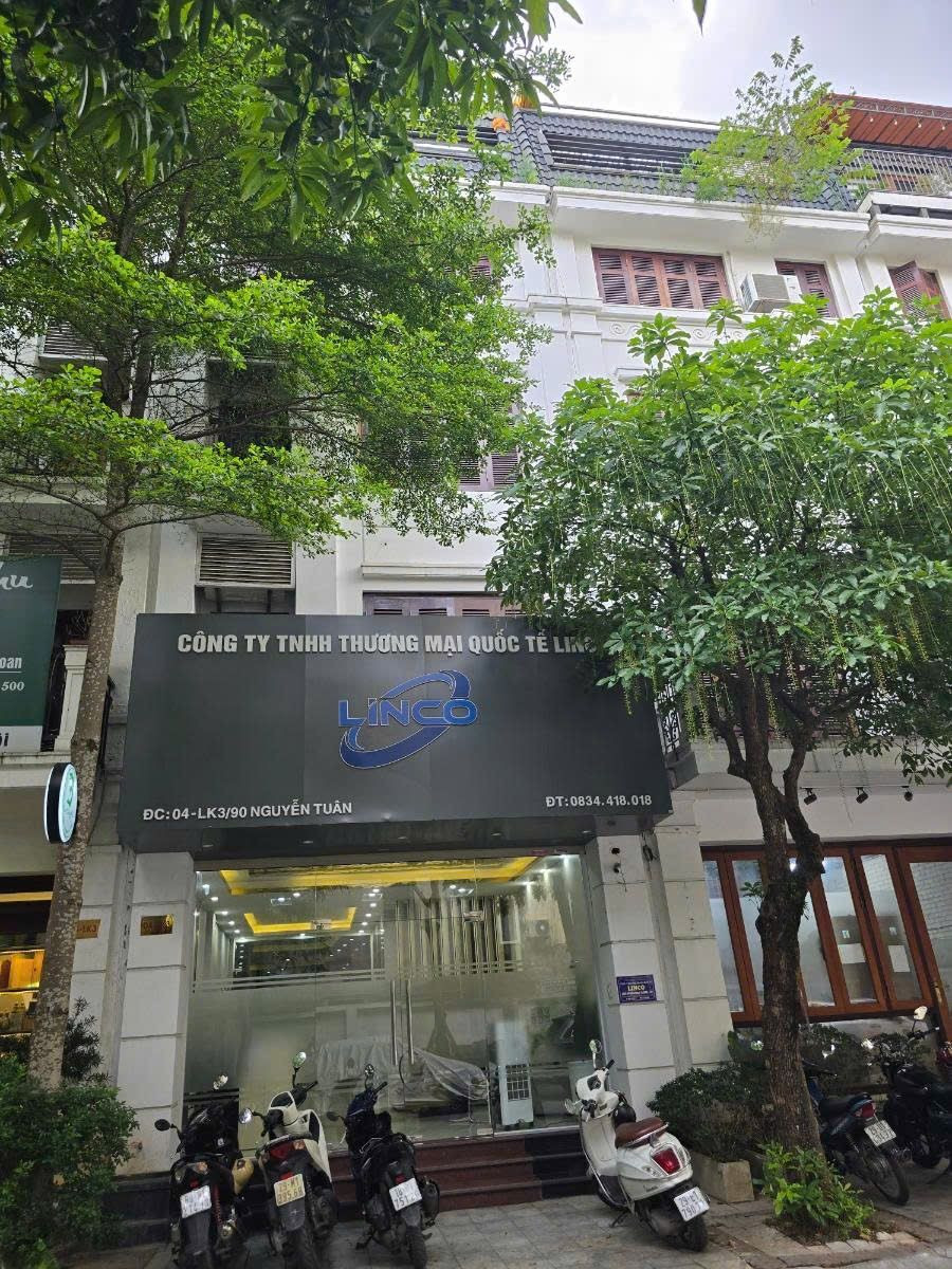 NHÀ PHÂN LÔ 90 NGUYỄN TUÂN – ĐƯỜNG 3 Ô TÔ TRÁNH – ĐỖ CỬA NGÀY ĐÊM – THANG MÁY XỊN