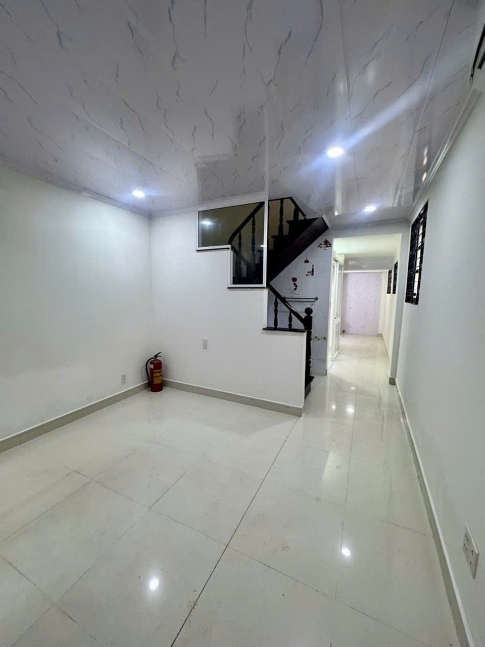 H1806 💥💥 Giảm 500tr! Tầng trệt CC Pasteur sát NH nhà nước, SHR, Vuông ...