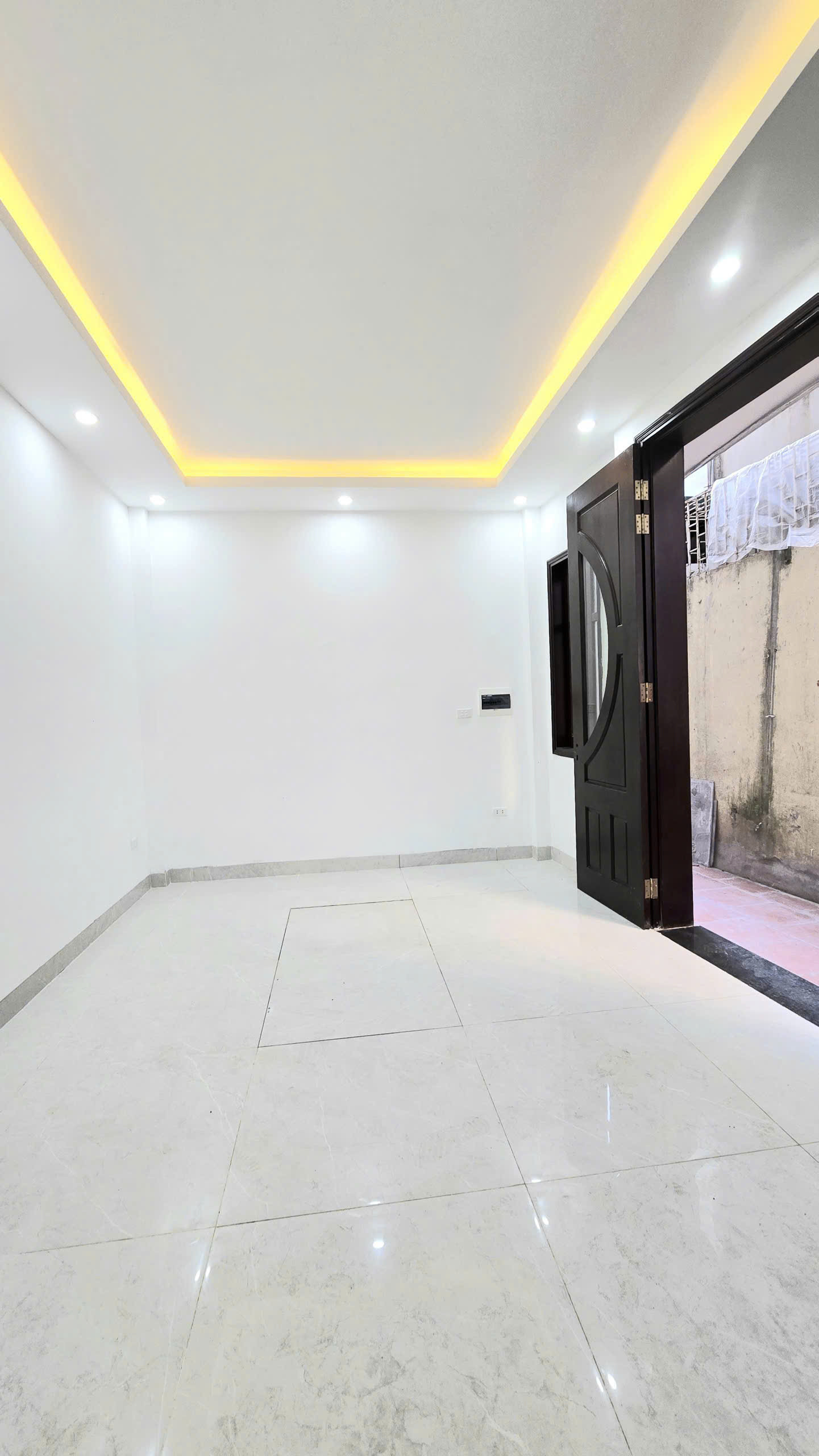 BÁN NHANH NHÀ PHAN ĐÌNH GIÓT - LA KHÊ: 5TX30M2, THANG MÁY, CĂN GÓC. 7,X TỶ