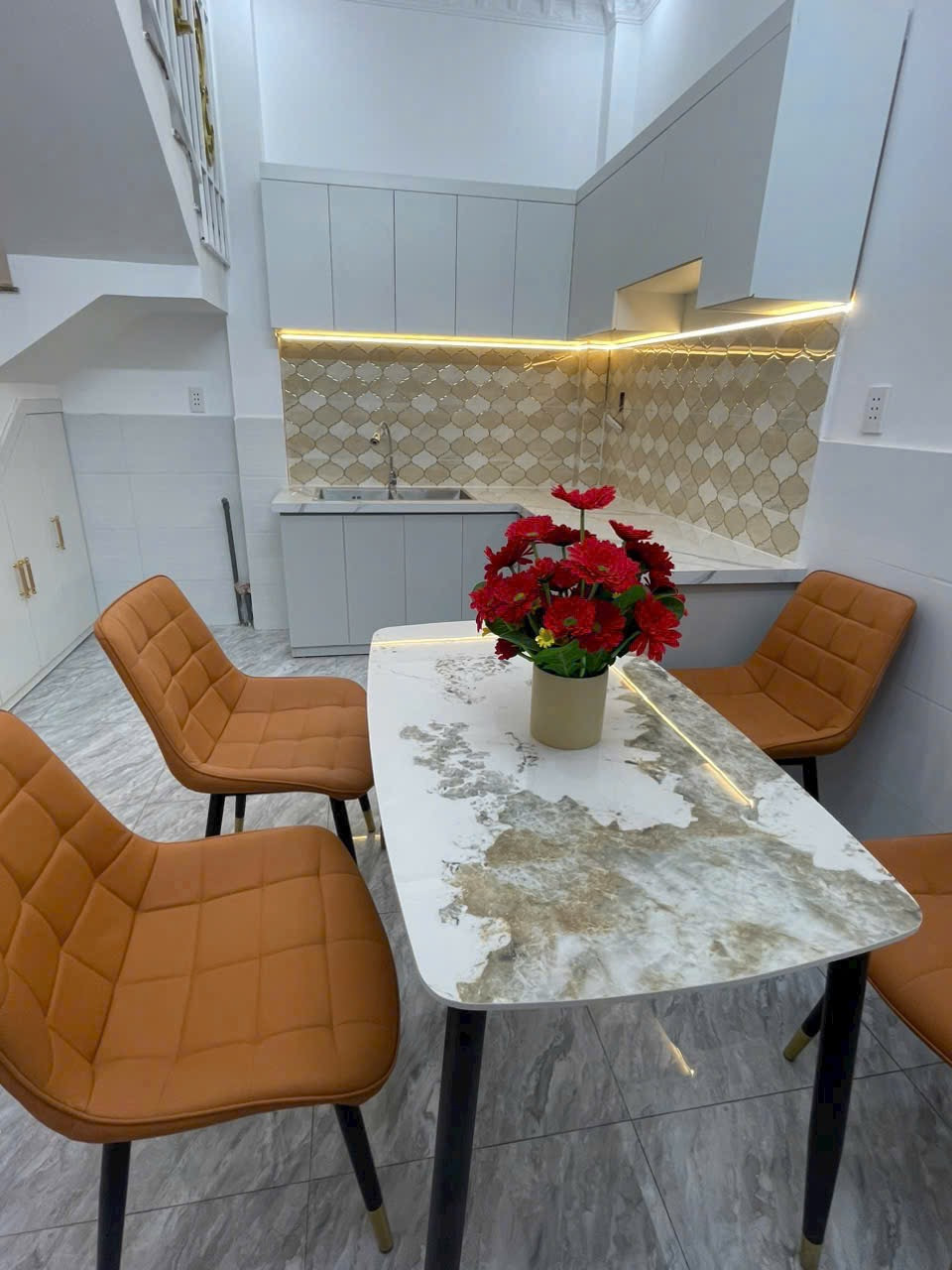 ☎️☎️☎️BÁN NHÀ CĂN GÓC DT LỚN 55M2 - ĐẤT THỔ CƯ - CHUYÊN DÙNG 9 - QUẬN 7.