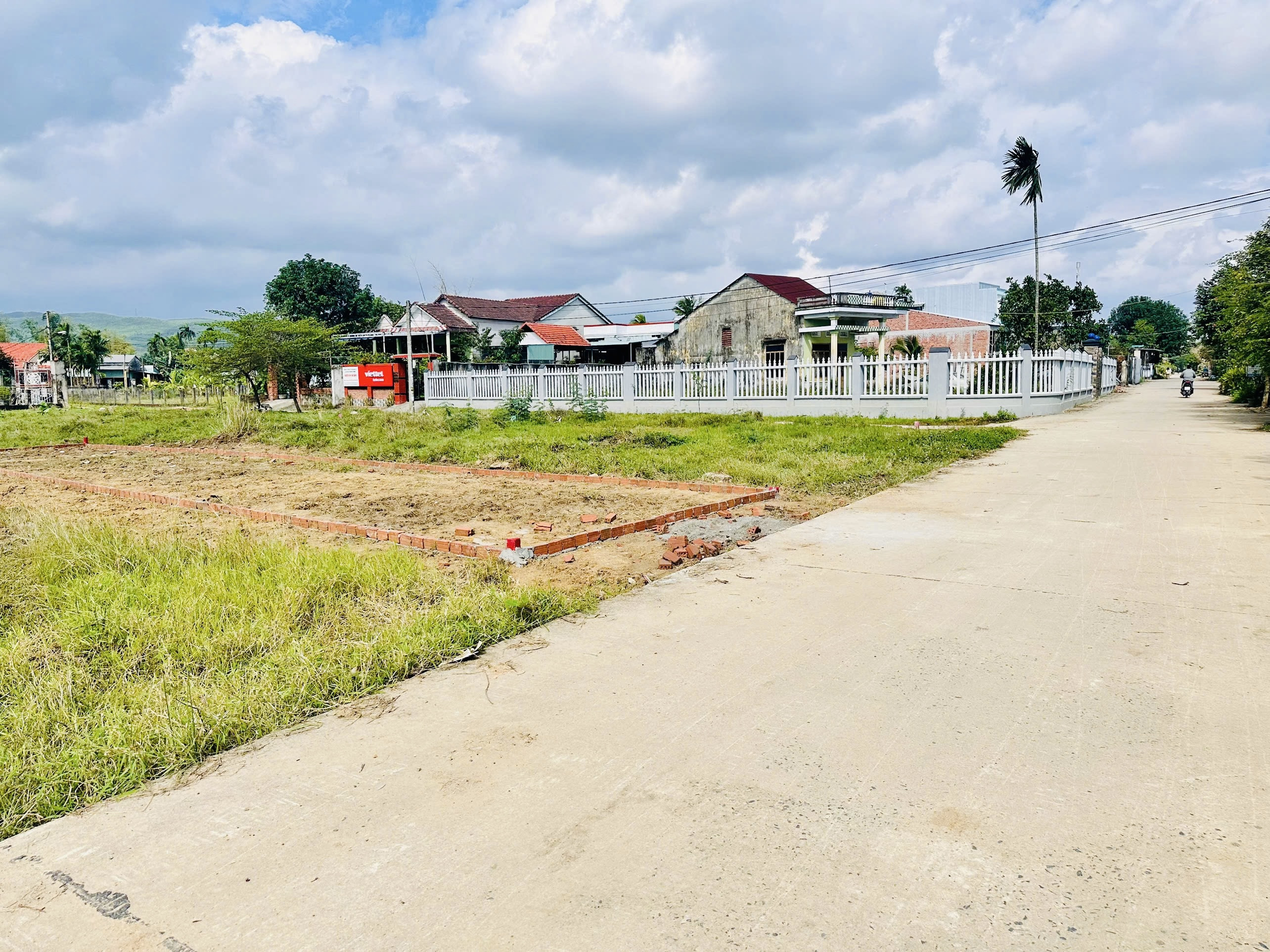 Chỉ nhỉnh 1tỷ đã sở hữu 1 lô đất nằm ngay mặt tiền quốc lộ 14B diện ...