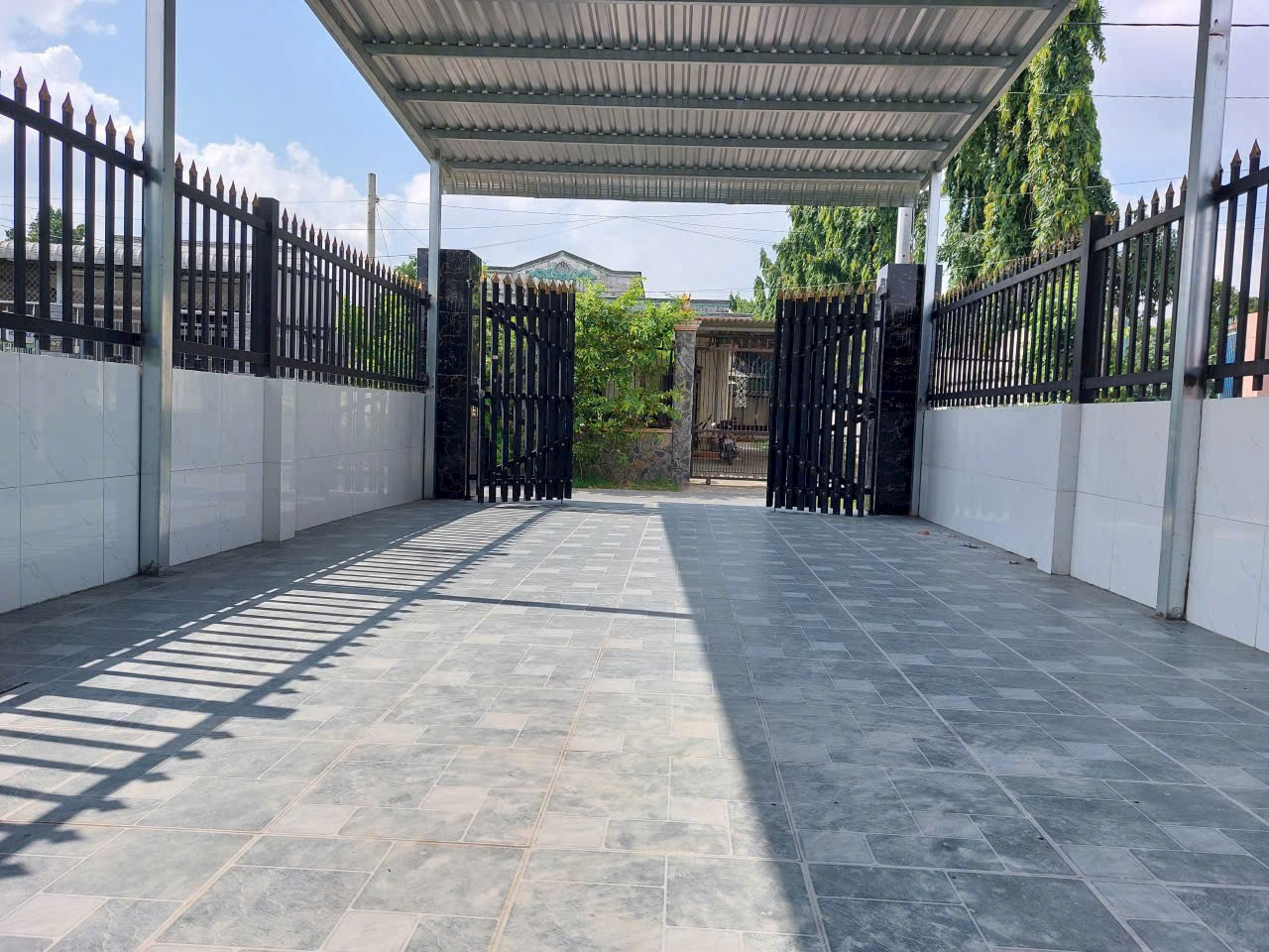 Bán nhà mặt tiền nhựa buôn bán kinh doanh gần chợ chiều xã Tân Thạnh ...