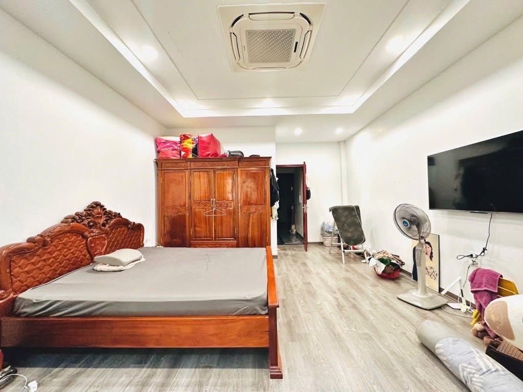 [HIẾM] BÁN NHÀ DỊCH VỤ VẠN PHÚ_PHÂN LÔ VỈA HÈ_OTO TRÁNH_THÔNG TỨ TUNG_13,9 Tỉ