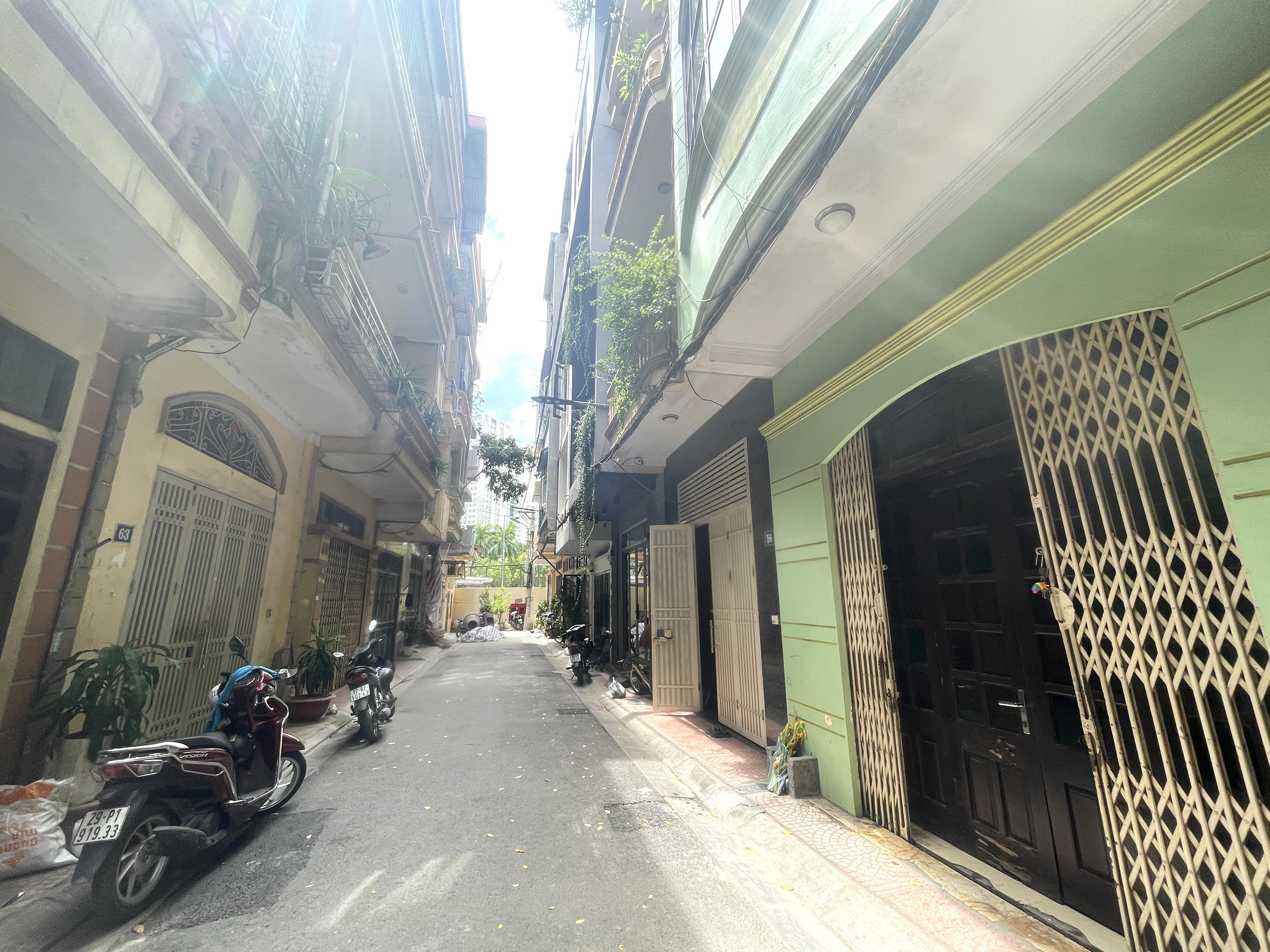 Cho thuê phòng trọ tại Xuân La khu dân trí cao, ô tô đỗ cửa, đủ đồ, giờ ...