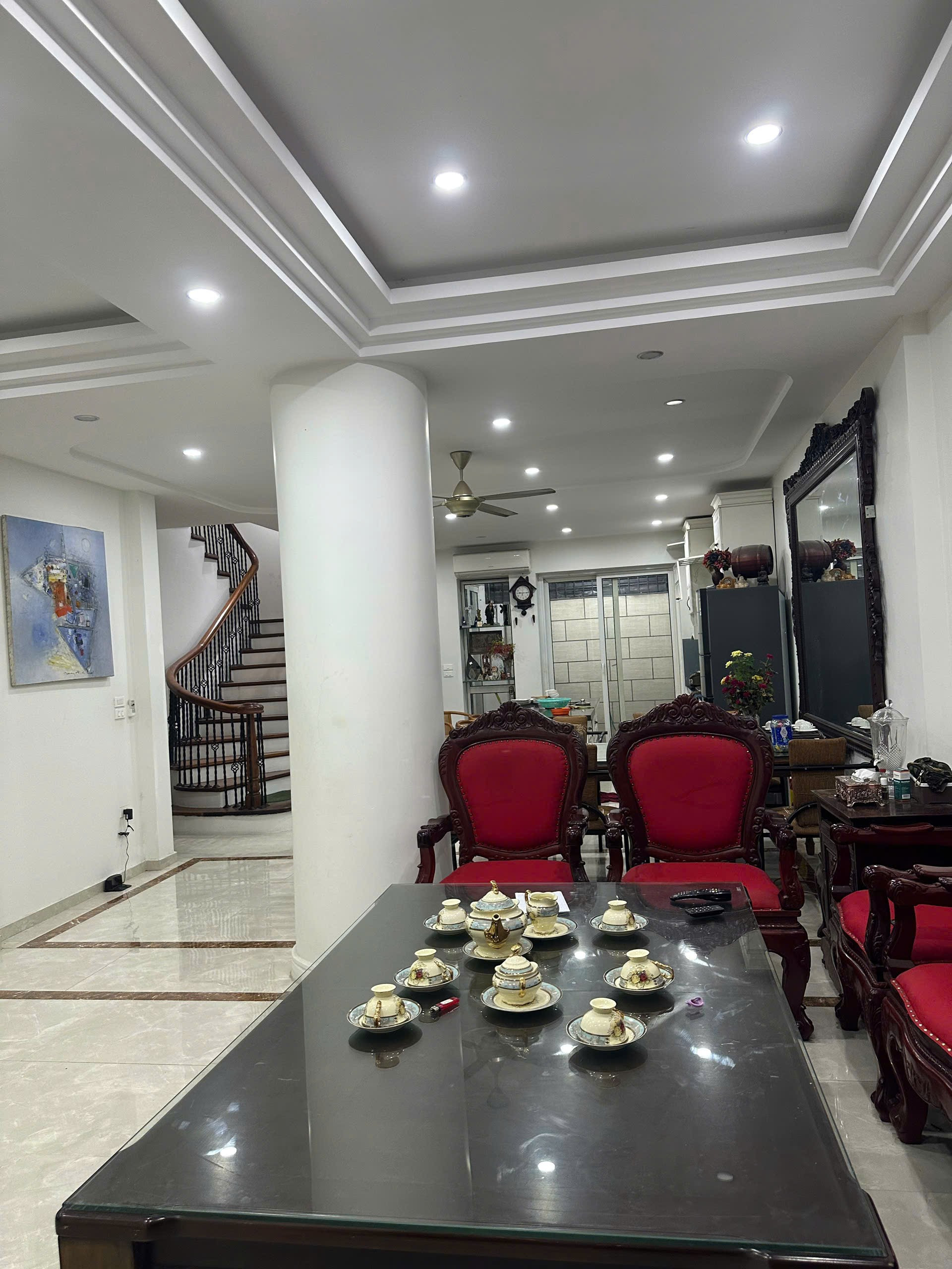 Cho thuê BT Xuân Phương, Nam Từ Liêm 150M x 5T THANG MÁY, Ô TÔ DỪNG ĐỖ ...