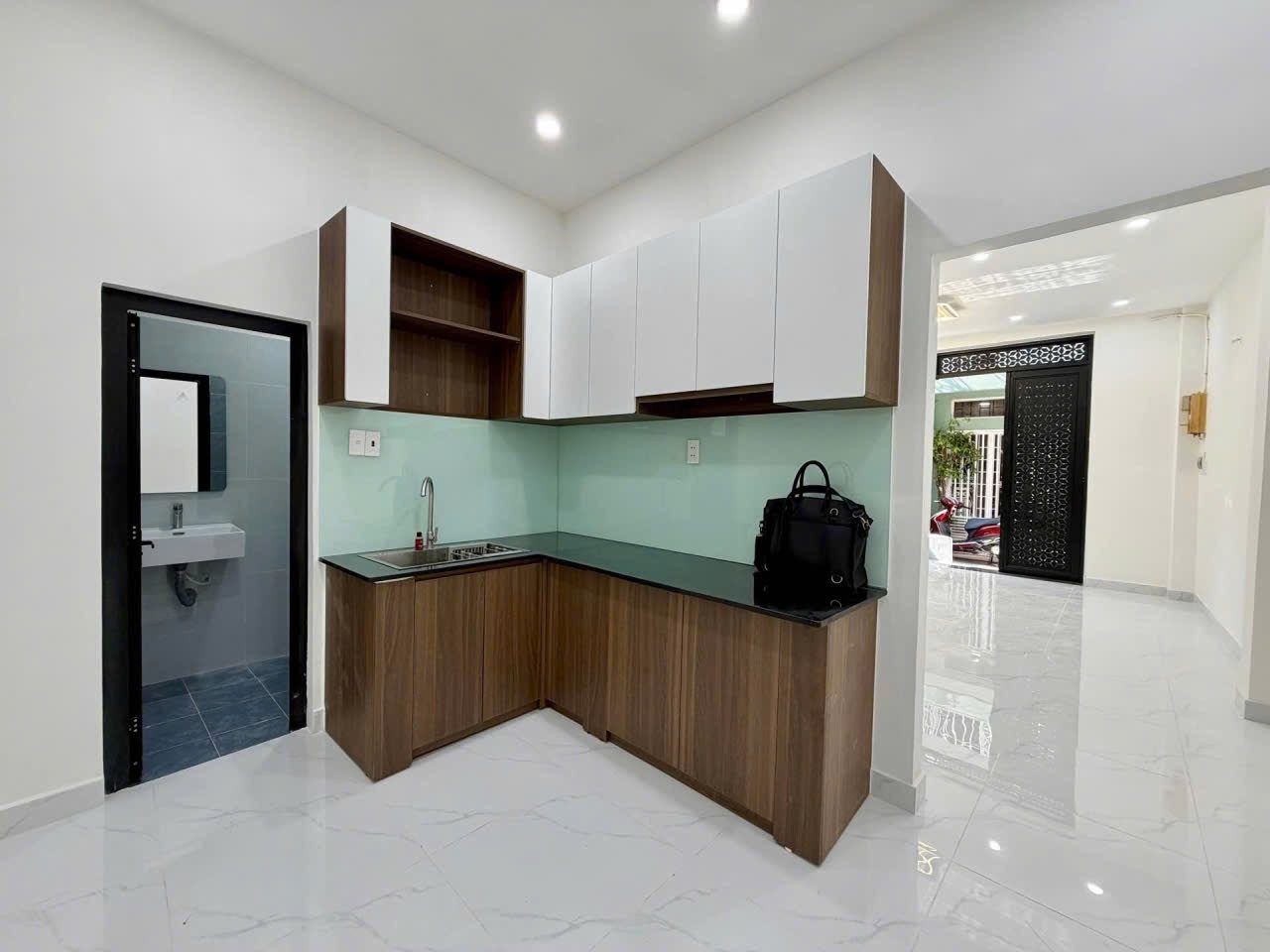 NGUYỄN THƯỢNG HIỀN- CHỢ CÂY QUÉO, 4 TẦNG ĐÚC KIÊN CỐ, GẦN 200M2 SÀN SỬ ...