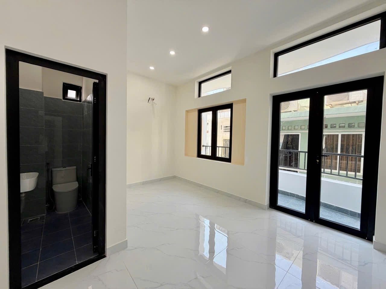 NGUYỄN THƯỢNG HIỀN- CHỢ CÂY QUÉO, 4 TẦNG ĐÚC KIÊN CỐ, GẦN 200M2 SÀN SỬ ...