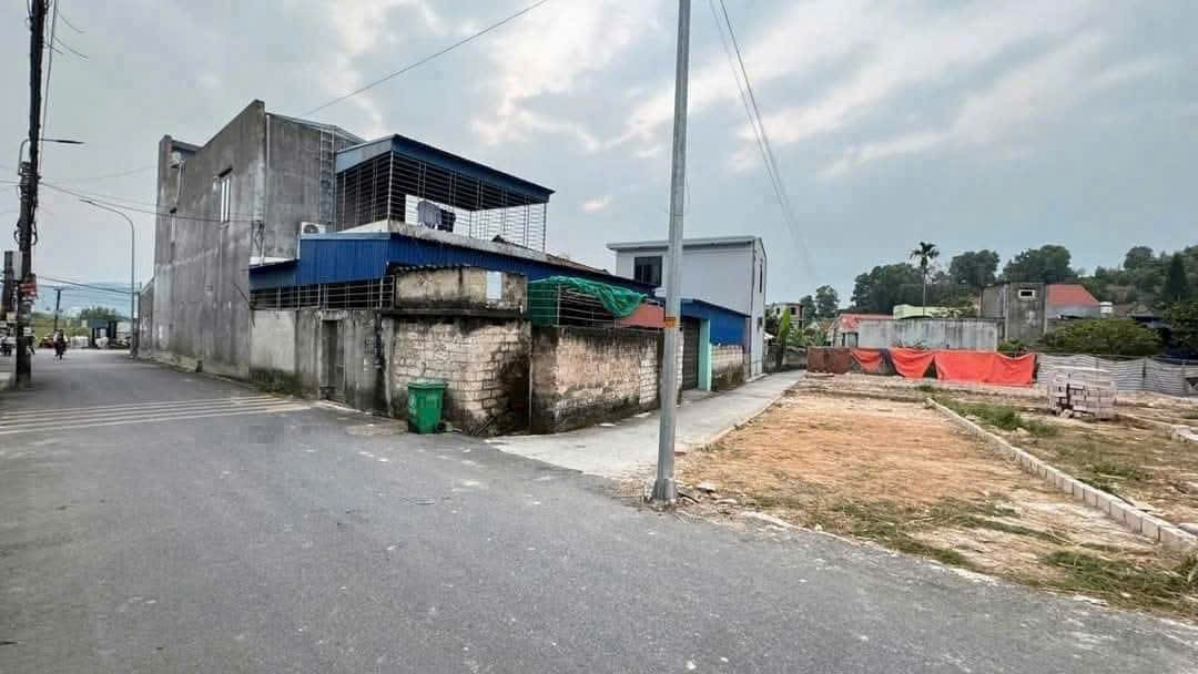 15/11/2025.Bán đất 60m² ngang 4,27m . đường thôn 7m. giá 1.65 tỷ Phường ...