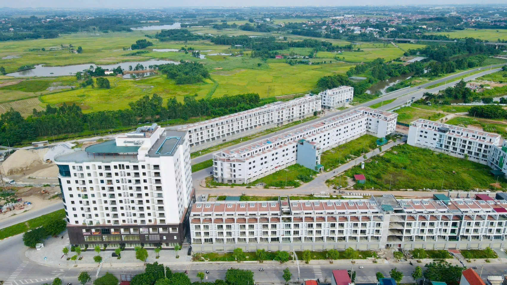 Shophouse 5 tầng Nam Phúc Yên đón sóng khởi công nút giao IC2 & KCN ...