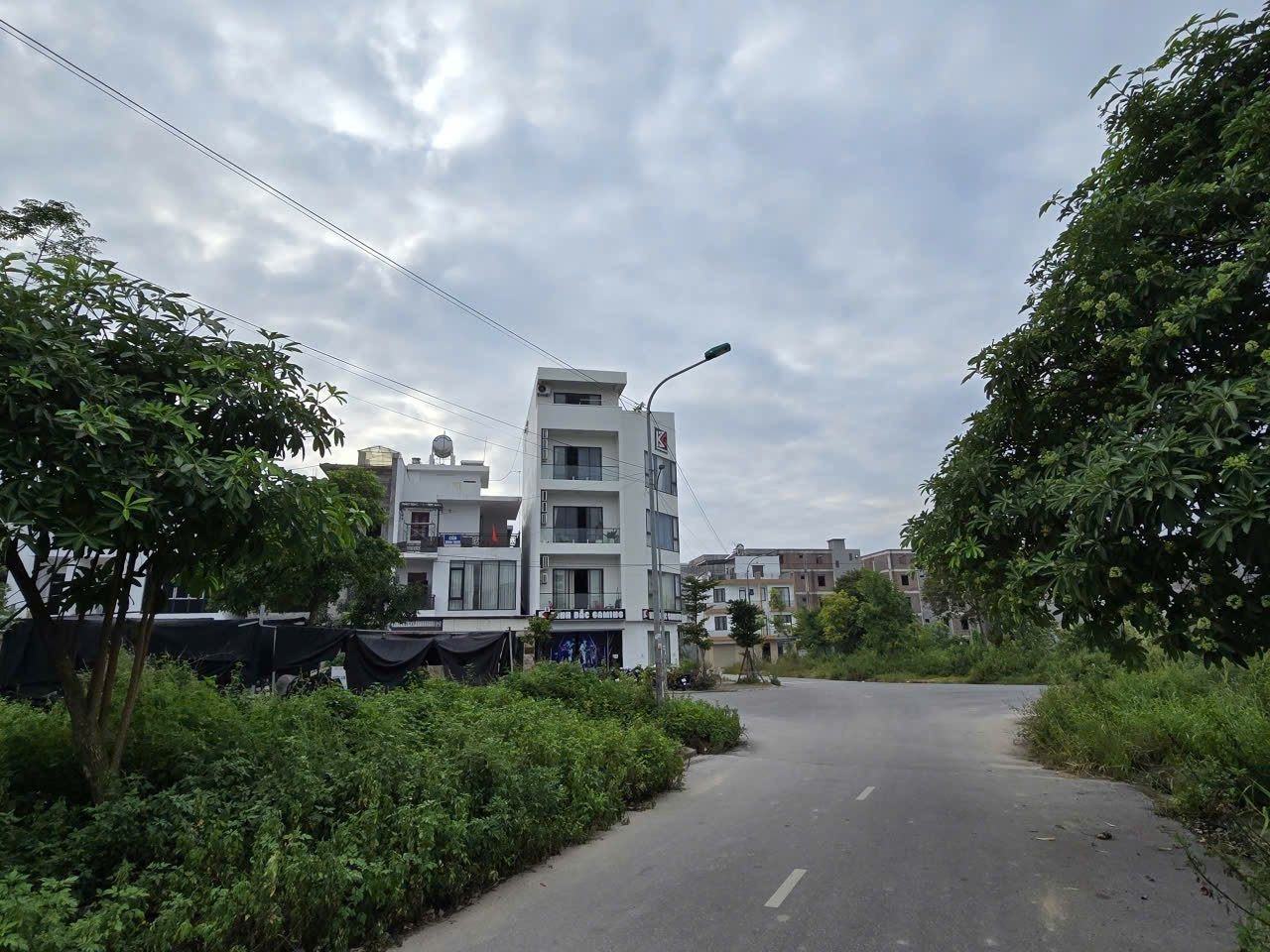 Bắc đất giãn dân yên mẫn 81m2 mặt 5m view vườn hoa palado phường kinh ...