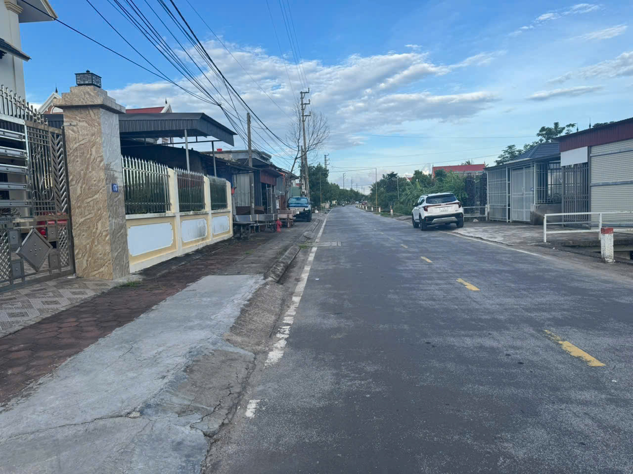 Bán lô đất 70m² ngang 4,3m 2 mặt tiền ngõ ô tô giá 1.05 tỷ tại Trung ...