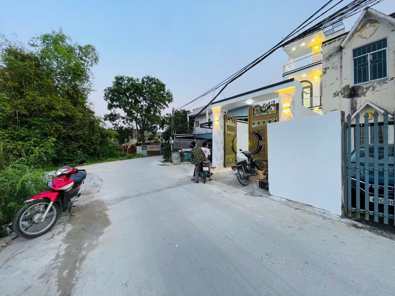 Bán nhà 318.8m² ngang 4m giá 2.85 tỷ Xã Đức Hòa