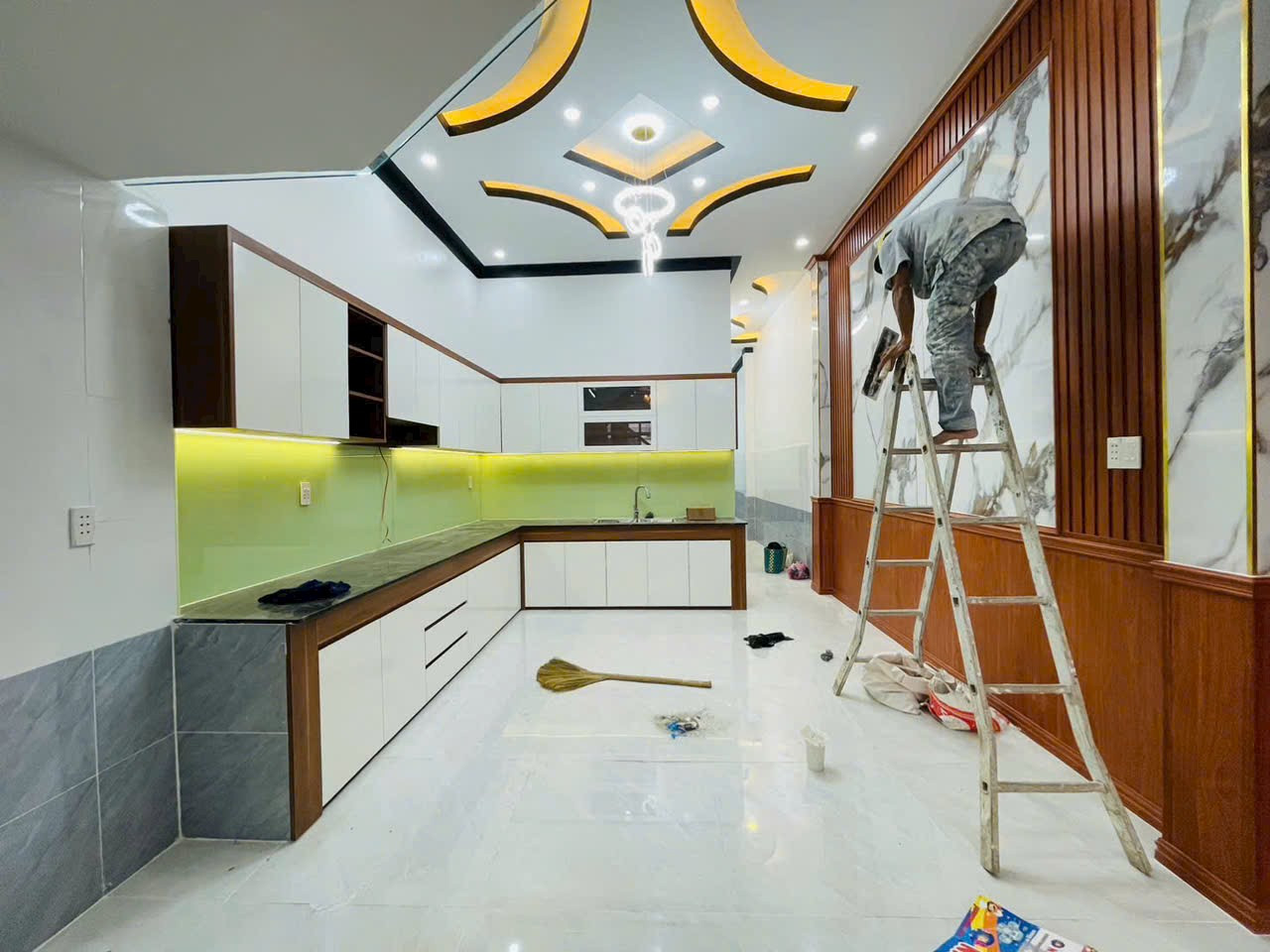 Bán nhà 318.8m² ngang 4m giá 2.85 tỷ Xã Đức Hòa