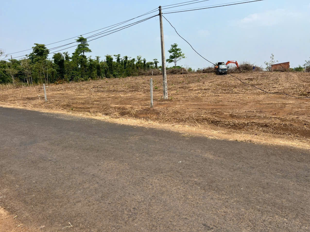 Đất mặt tiền đường nhựa 70x145 tổng hơn 1héc, bán 3tỷ800