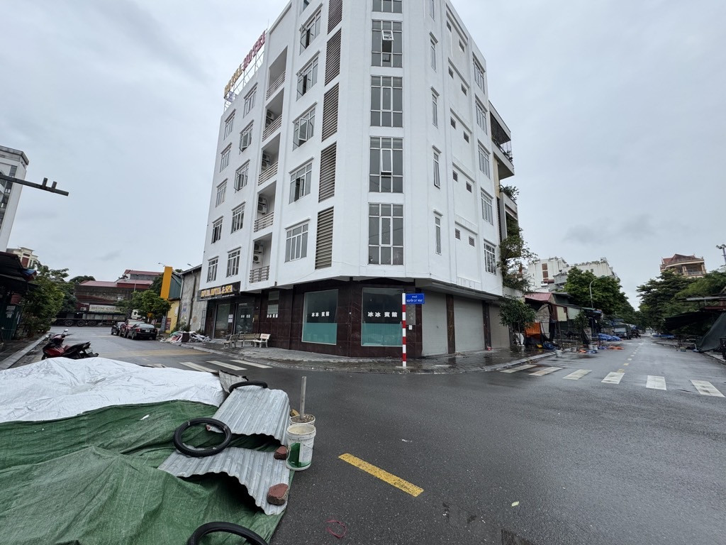 KINH DOANH - VỈA HÈ - CONTAINER TRÁNH - CHỢ GỖ SẦM UẤT - HƠN 5 TỶ