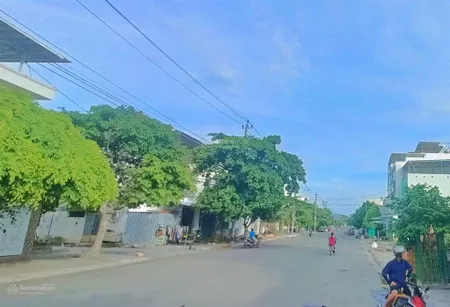 [ mặt tiền nguyễn dữ ngang 4,6m ] * giá 5,6 tỷ