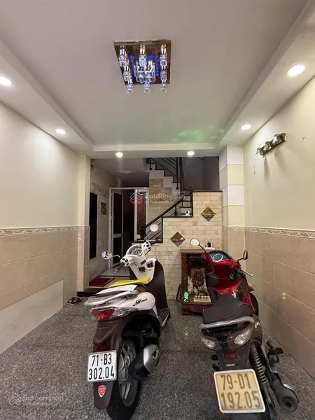 Ngộp bank bán gấp nhà 5 tầng đúc lý thái tổ 7pn 7wc đang cho thuê 25tr ...