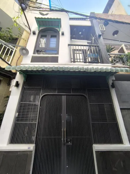 Phú nhuận, gần đường hoa, phan xích long, giáp q1, thuận tiện di chuyển